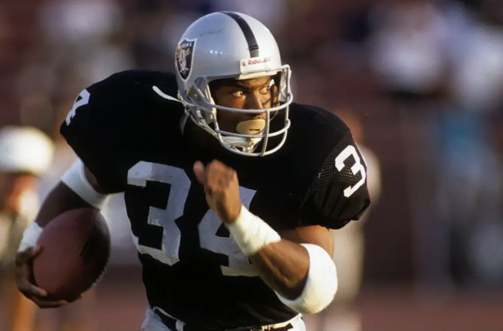 7 Fastest NFL Players Of All Time - Orange Fizz